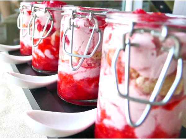 Verrines de fruits rouges au yaourt - Recette Ptitchef