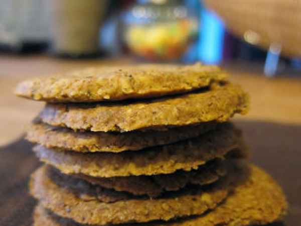 Recette : crackers oignons rouges et coriandre frais