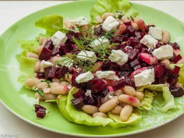 Recette de salade de betteraves rouges, noix et feta