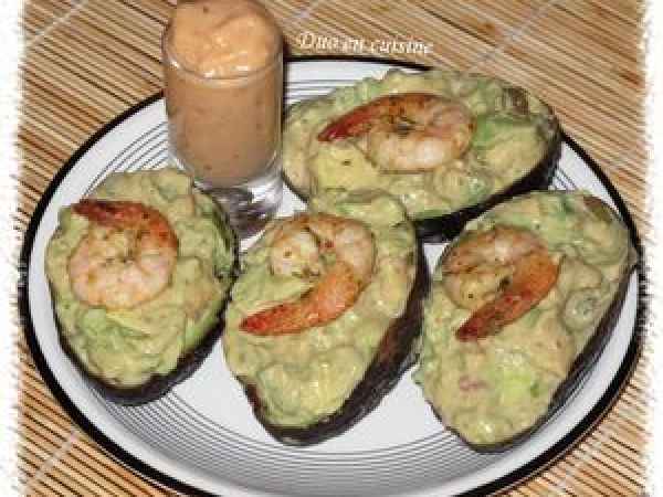 Recette d'avocat aux crevettes et sauce cocktail