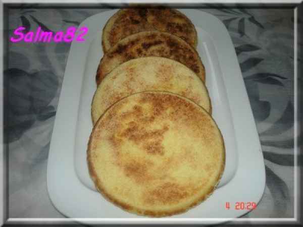 Mbessess ou harcha au miel + étapes - Recette Ptitchef