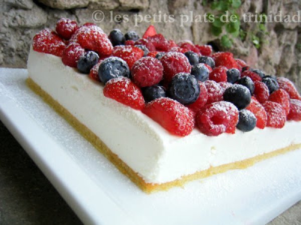 Recette de bavarois au fromage blanc et fruits rouges