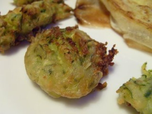 Recette de beignet de courgette et parmesan