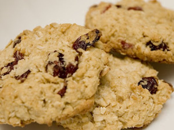 Biscuits à l'avoine et aux canneberges - Recette Ptitchef