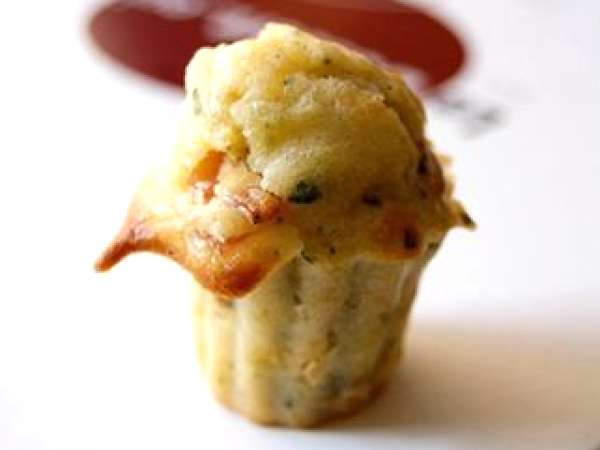 Recette de bouchons de cake au jambon et aux olives
