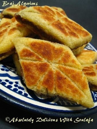 Recette de bradj algériens aux dattes et semoule