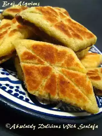 Recette de bradj algériens aux dattes et semoule