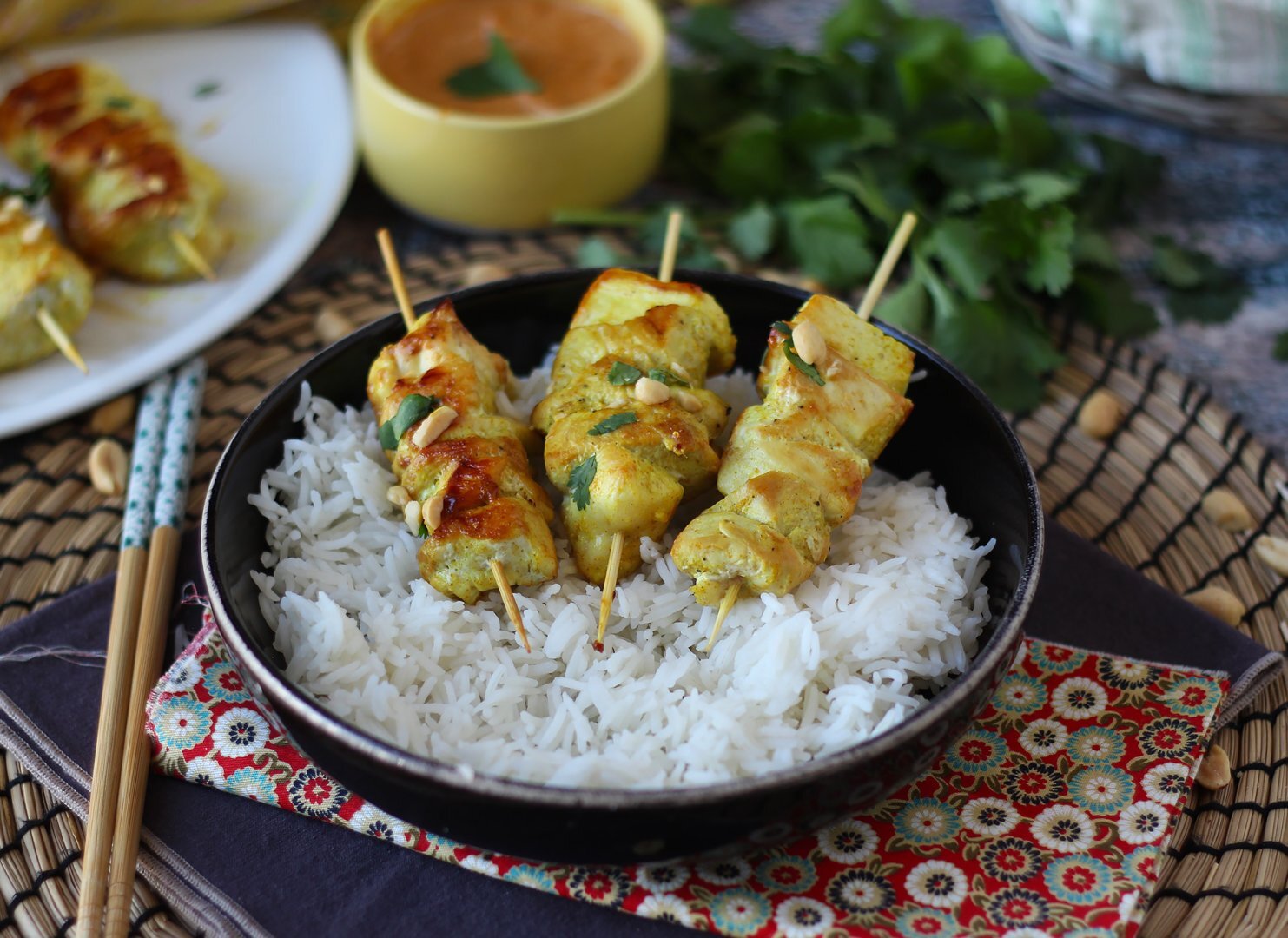 Recette de brochettes de poulet sauce satay asiatique