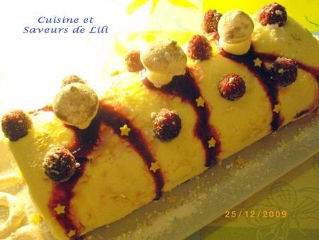 Bûche aux fruits rouges - Recette Ptitchef