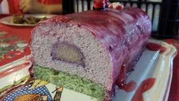 Recette de bûche aux fruits rouges et litchis