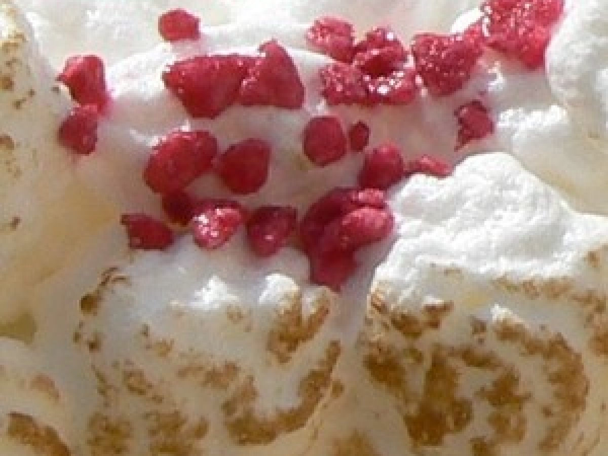Recette de bûche glacée meringuée citron framboise