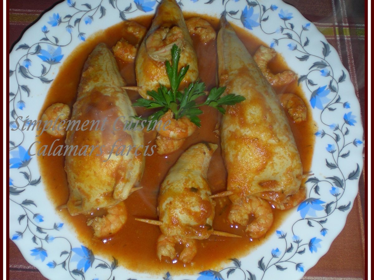 Recette de calamars farcis et leur sauce aux crevettes