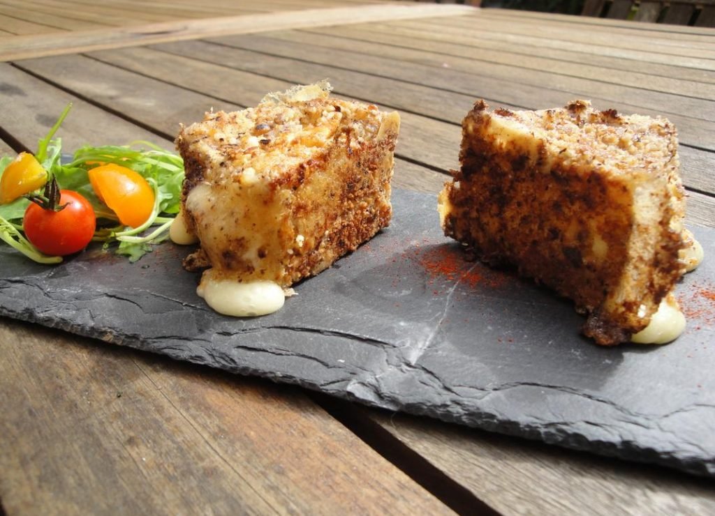 Camembert pané aux noisettes & noix - Recette Ptitchef