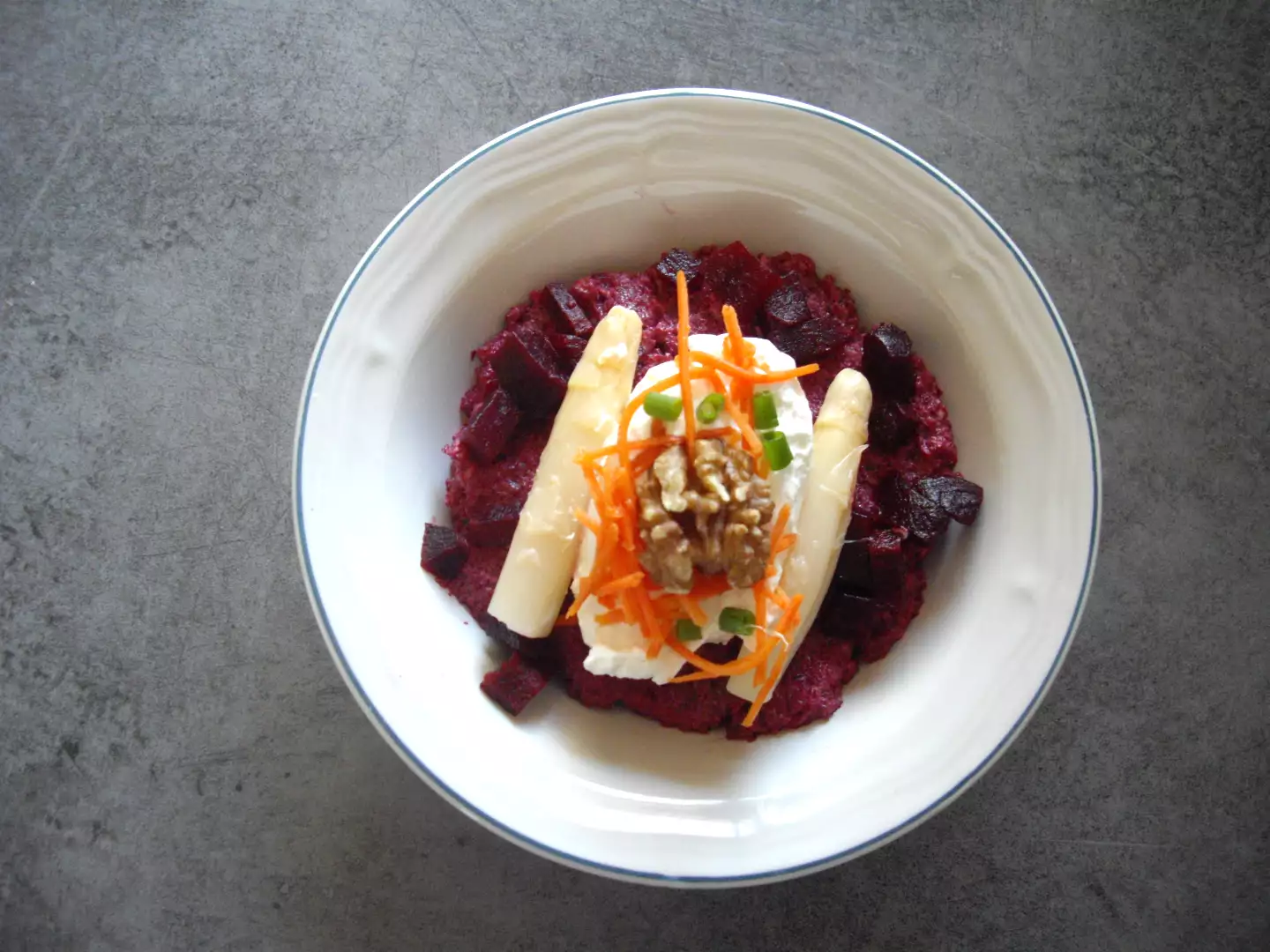 Recette de carpaccio de betteraves aux noix