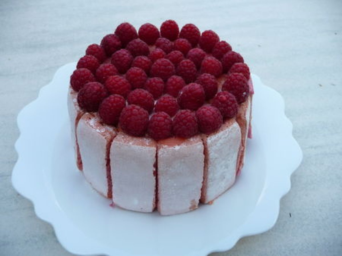 Recette de charlotte aux fruits rouges délicieuse