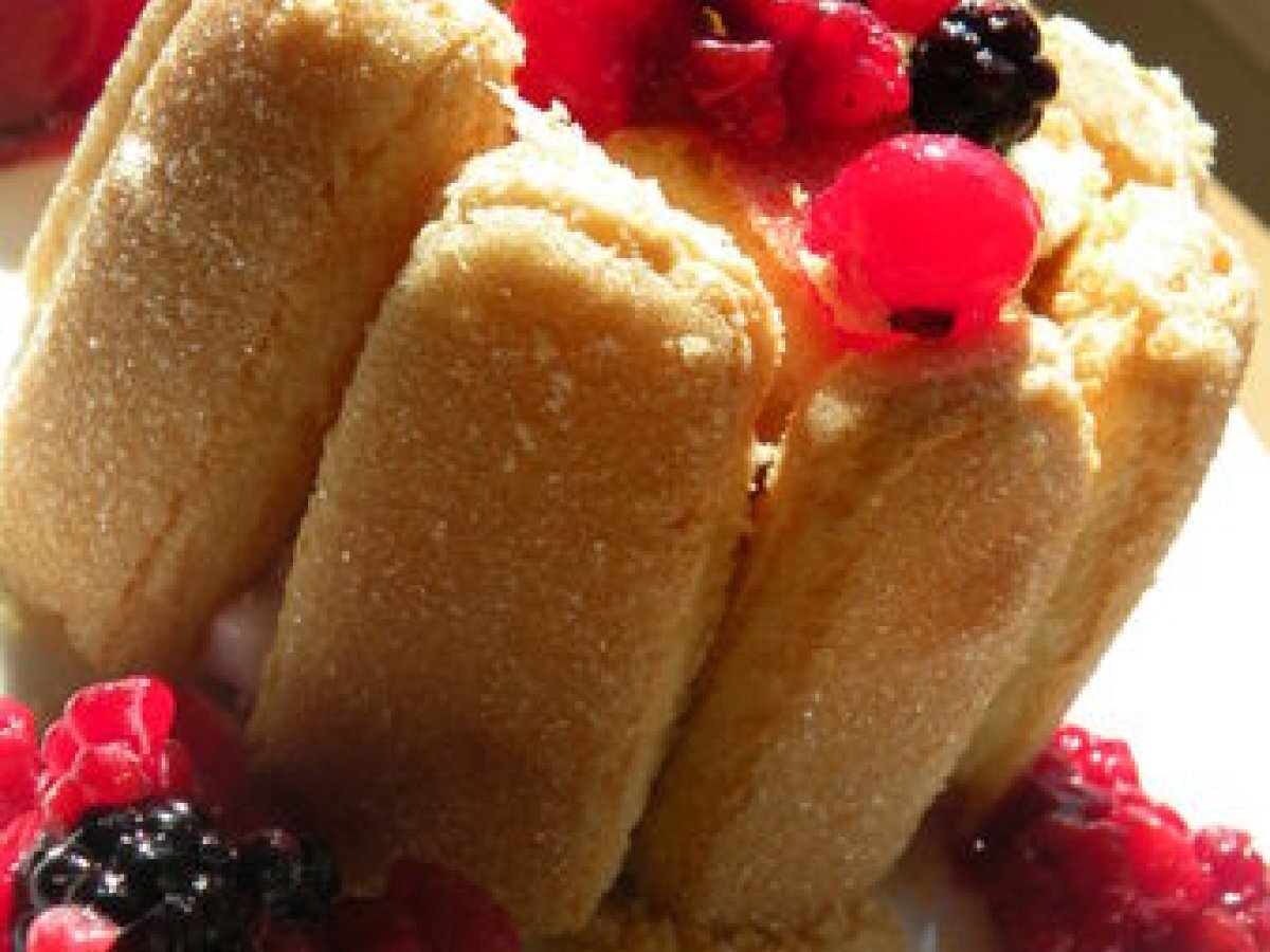 Recette de charlotte aux fruits rouges légère