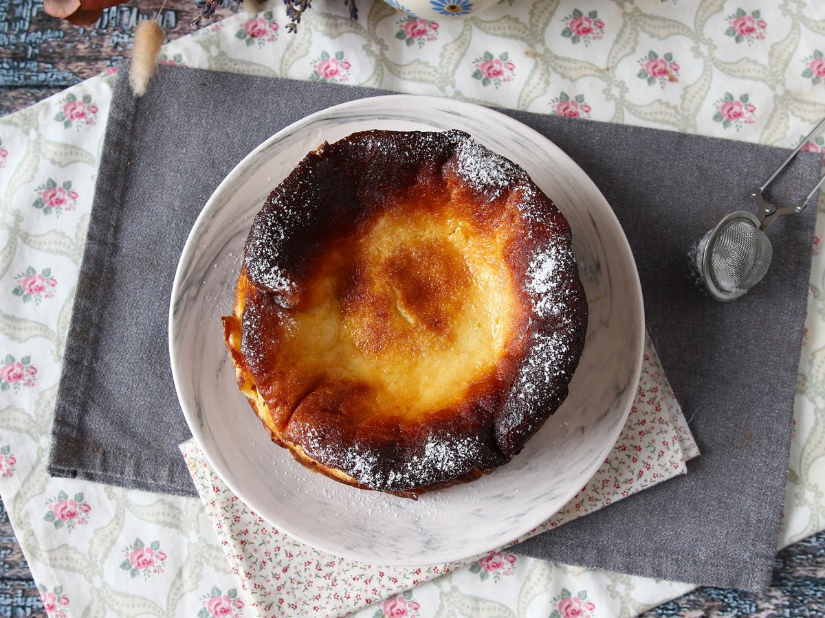 Recette de cheesecake basque traditionnel et facile