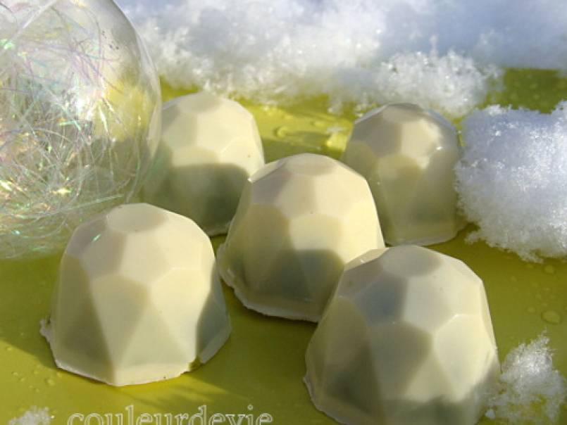 Chocolats noirs fourrés ganache au rhum et chocolats blancs fourrés ... Chocolats noirs fourrés ganache au rhum et chocolats blancs fourrés ...