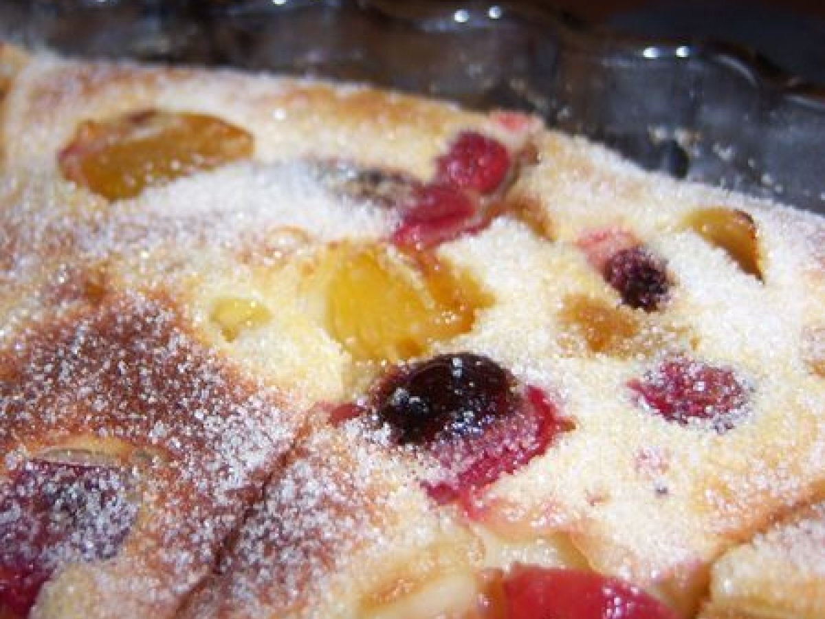 Recette de clafoutis aux trois fruits savoureux