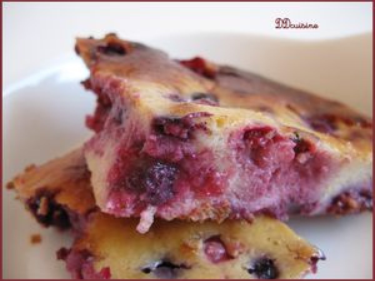 Recette de clafoutis aux fruits rouges et à la ricotta