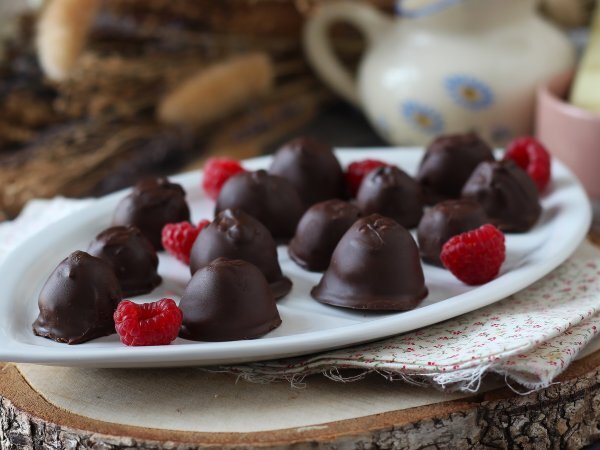 Recette : franui maison, framboises en chocolat tendance