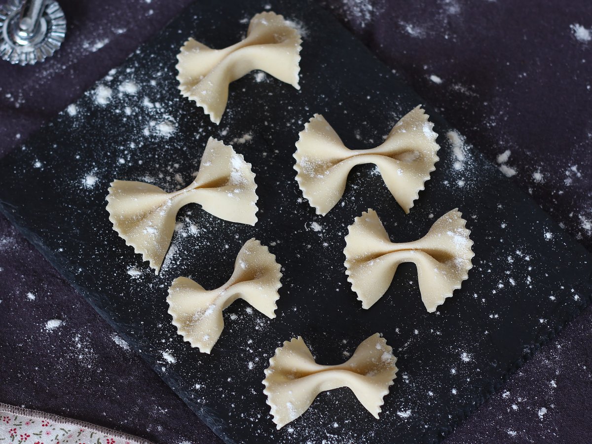Recette de pâtes maison : farfalle en forme de papillon