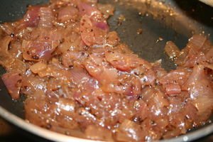 Recette de confit d'oignons rouge à tomber à la renverse