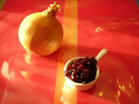 Recette de confiture d'oignons au vin rouge pour les fêtes