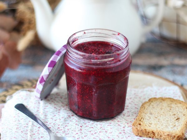 Recette saine de confiture de fruits rouges et chia