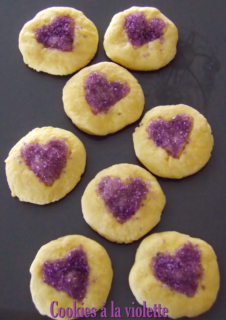 Recette de cookies à la violette et aux fleurs comestibles
