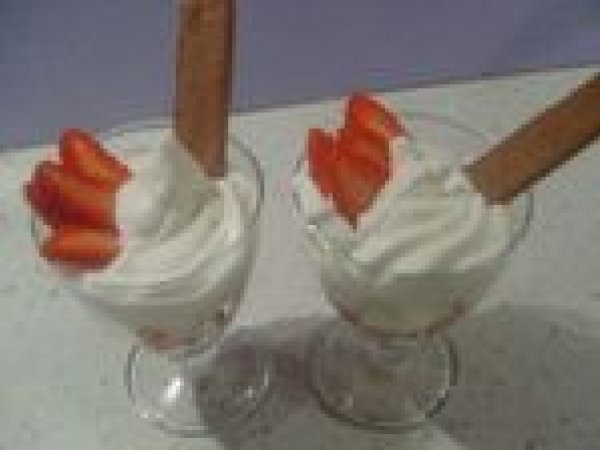 Recette de coupe de fraises à la chantilly