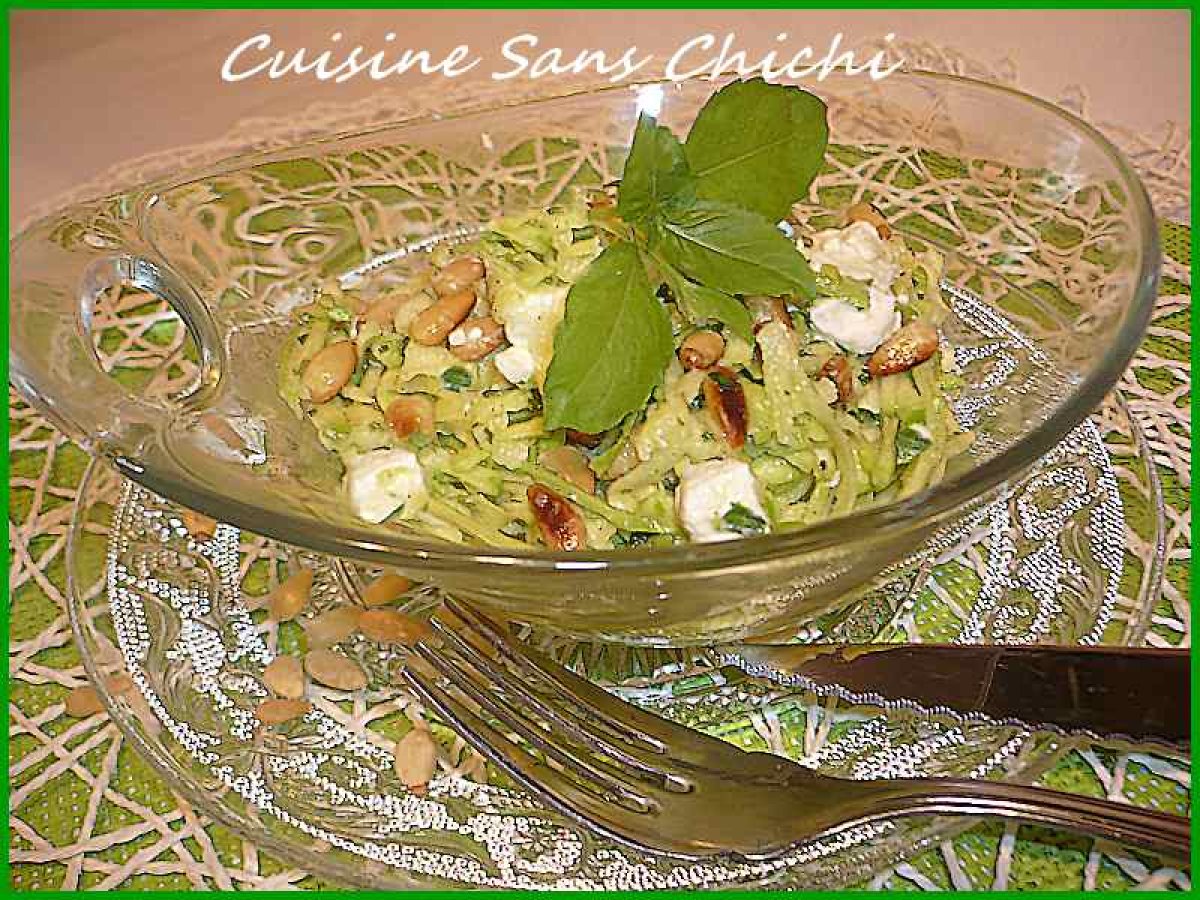 Recette de courgettes trompettes au fromage et pignons