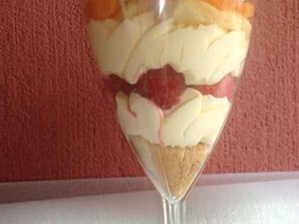 Recette de crème mascarpone aux fruits façon crumble