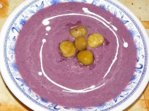 Recette de crème merveilleuse de chou rouge aux marrons