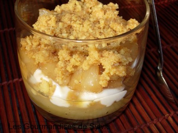 Recette de crumble aux pommes et ananas délicieux
