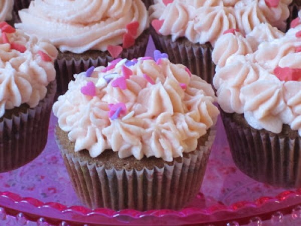 Recette de cupcakes chocolat glaçage vanille crémeux