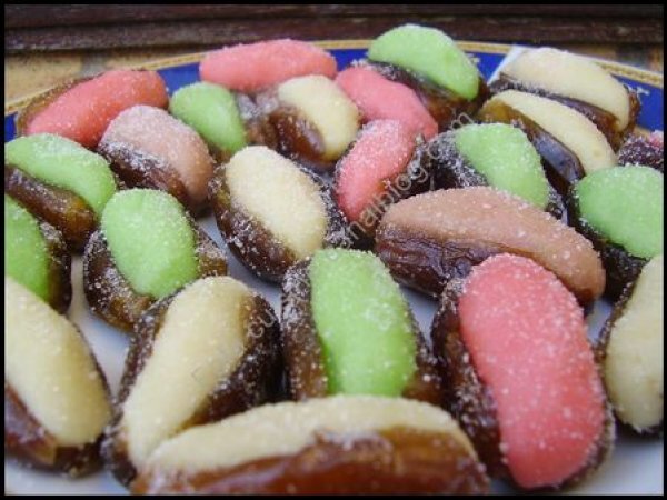 Recette de dattes fourées à la pâte d'amande
