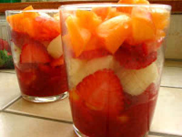 Recette de verrines de fruits rouges et jaunes