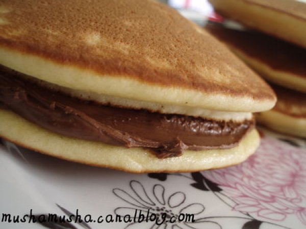 Recette de dorayaki japonais au nutella délicieux