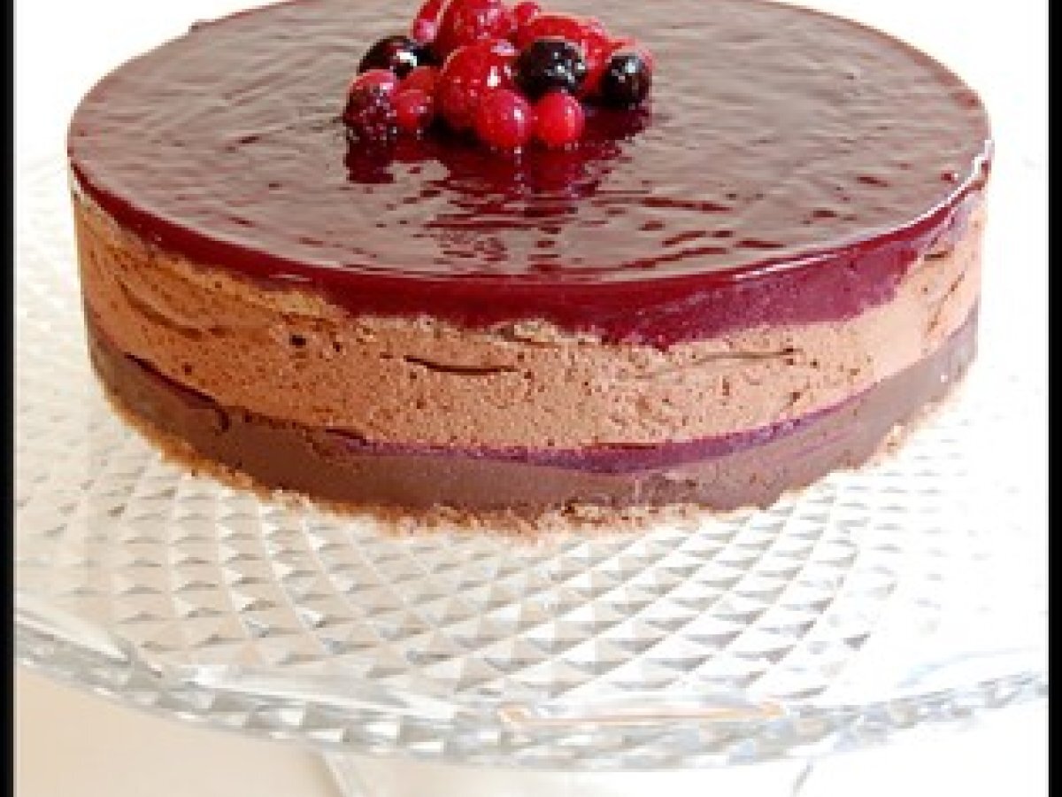 Recette entremets chocolat et fruits rouges délicieux