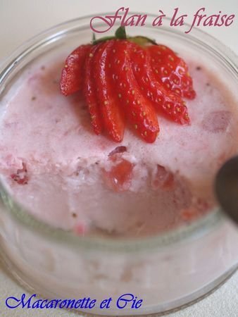 Recette de flan au lait et à la fraise + étiquette