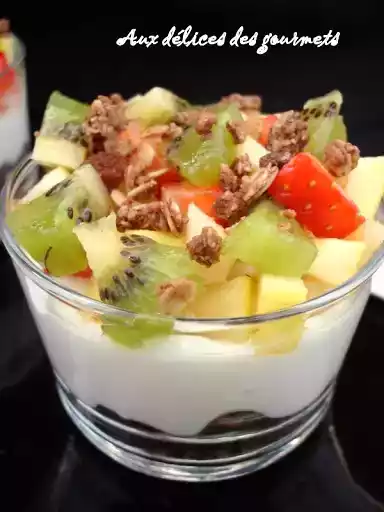 Recette de fromage blanc aux céréales et fruits frais