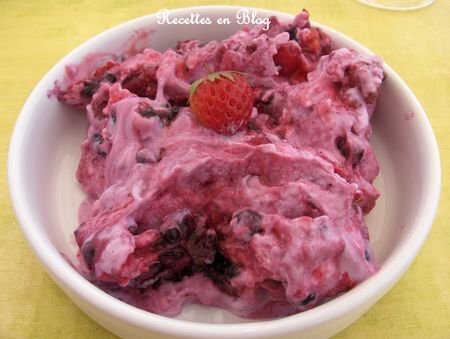 Recette de fromage blanc aux fruits rouges façon glace
