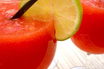 Recette de jus de pastèque glacé et rafraîchissant