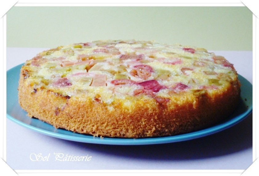 Recette de gâteau à la rhubarbe délicieuse et simple