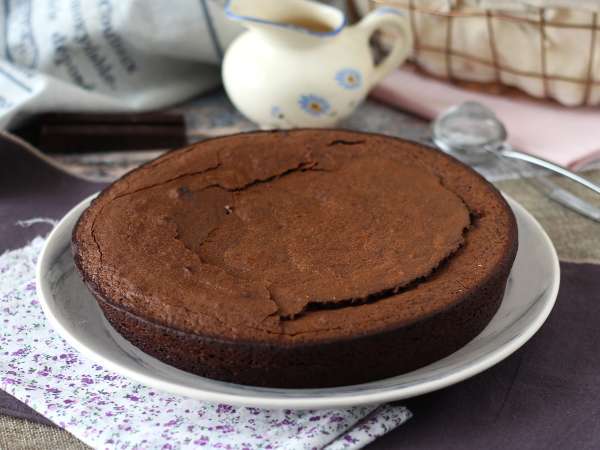 Gâteau au chocolat tout simple - Recette Ptitchef