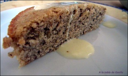Recette de gâteau aux noix et crème anglaise maison