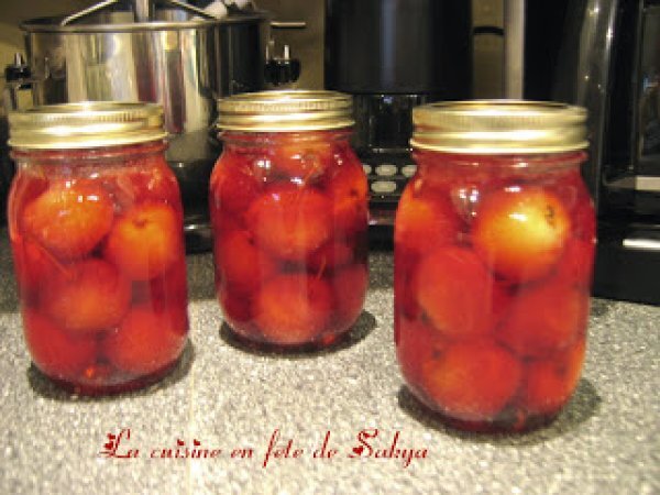 Recette de gelée de pommettes épicées dans le sirop