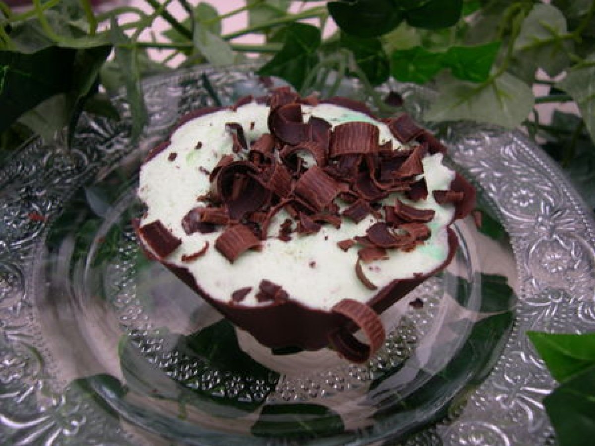 Recette de glace after eight parvé, caramel et chocolat