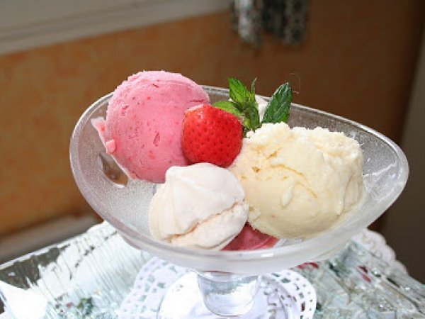 Glace aux fraises - glace fruits exotiques - Recette Ptitchef